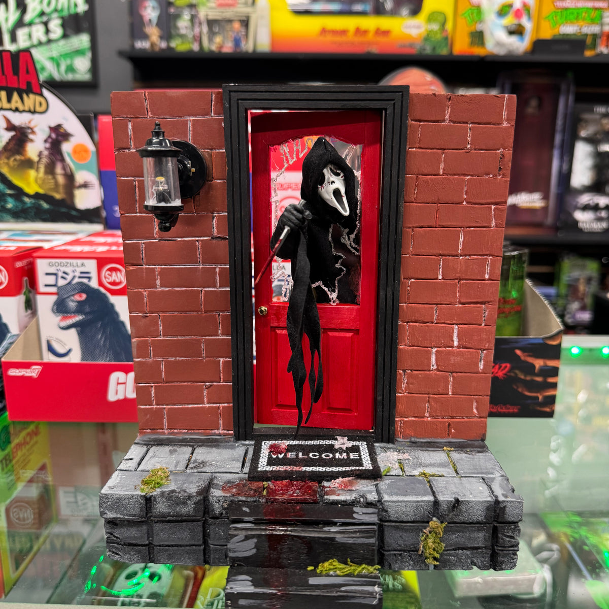Ghostface Light Up Diorama - Spooky Collectible Display – The Last Toy ...